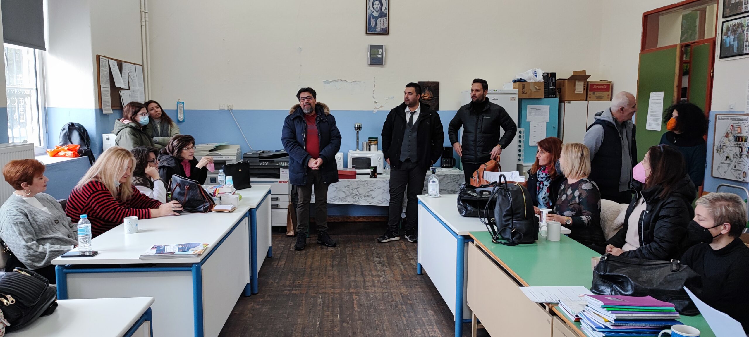 Κοπή βασιλόπιτας στο 3ο Δημοτικό Σχολείο Φλώρινας από τον Σύλλογο ...