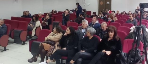 Παρουσιάστηκαν οι υποψήφιοι βουλευτές του ΚΚΕ στο νομό Φλώρινας | Ράδιο ...
