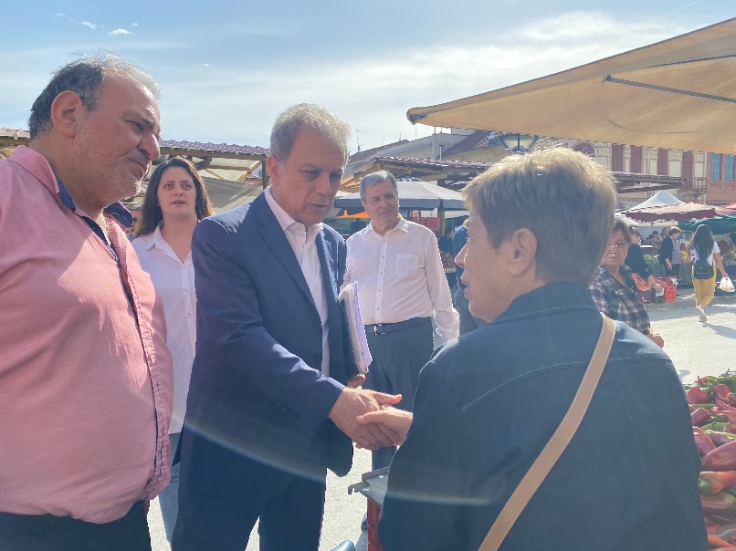 Γιώργος Αμανατίδης: Αγιασμός-εγκαίνια εκλογικού κέντρου στην πόλη της ...