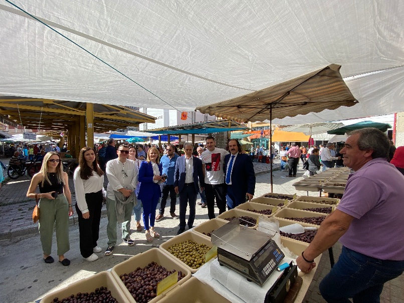 Γιώργος Αμανατίδης: Αγιασμός-εγκαίνια εκλογικού κέντρου στην πόλη της ...