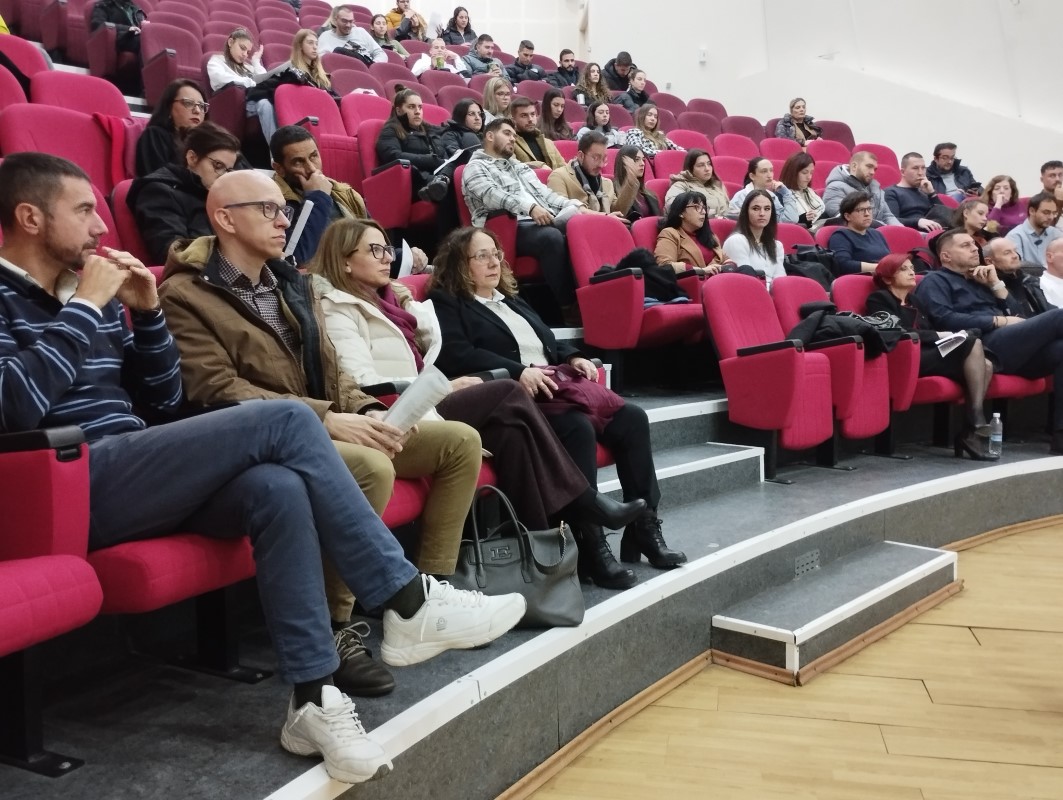 Με μεγάλη επιτυχία η 1η Επιστημονική Ημερίδα των Υποψήφιων Διδακτόρων ...